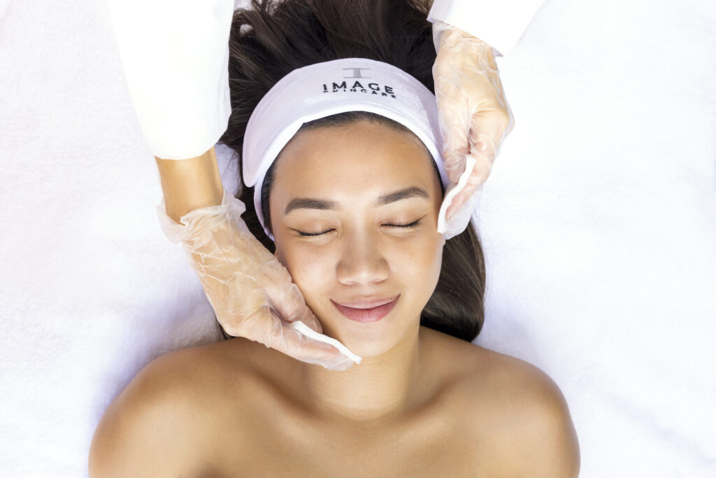Facials Little Venice | Facial Treatments - Derma Lab Clinic